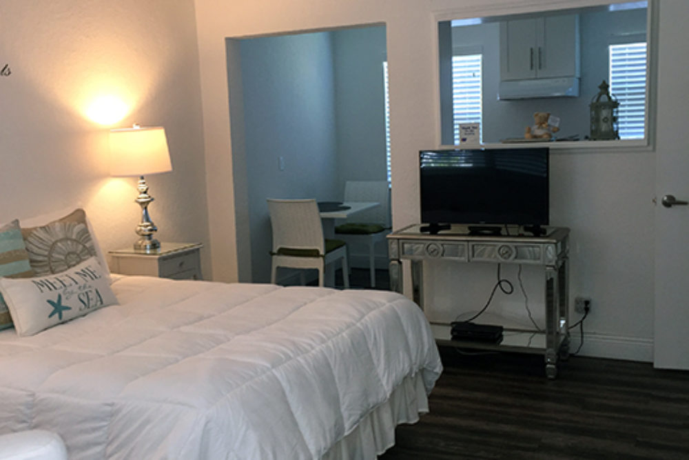 Studios - Sea Spray Inn